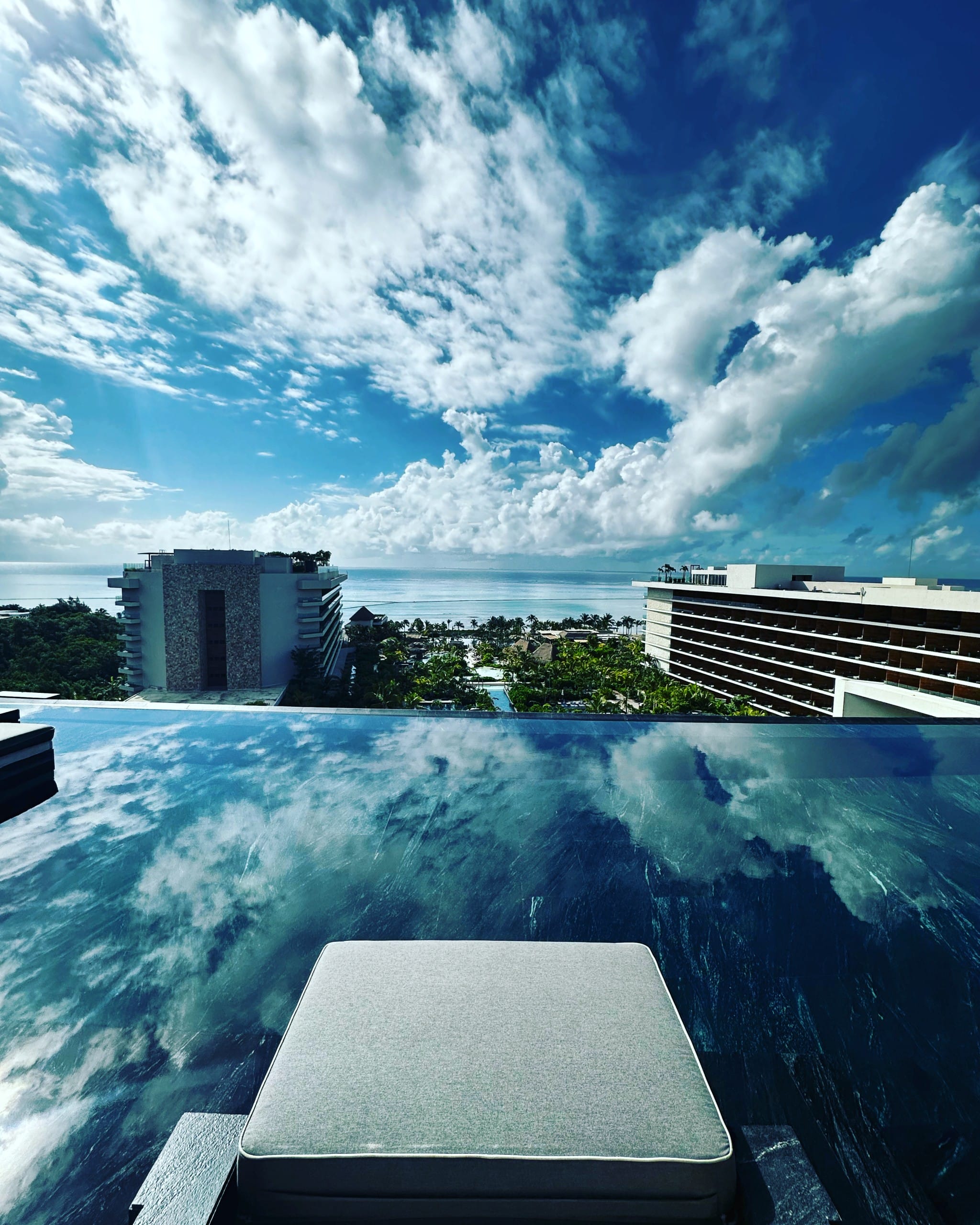 Impression Moxche & Secrets Moxche: A Luxurious Paradise for Pool ...