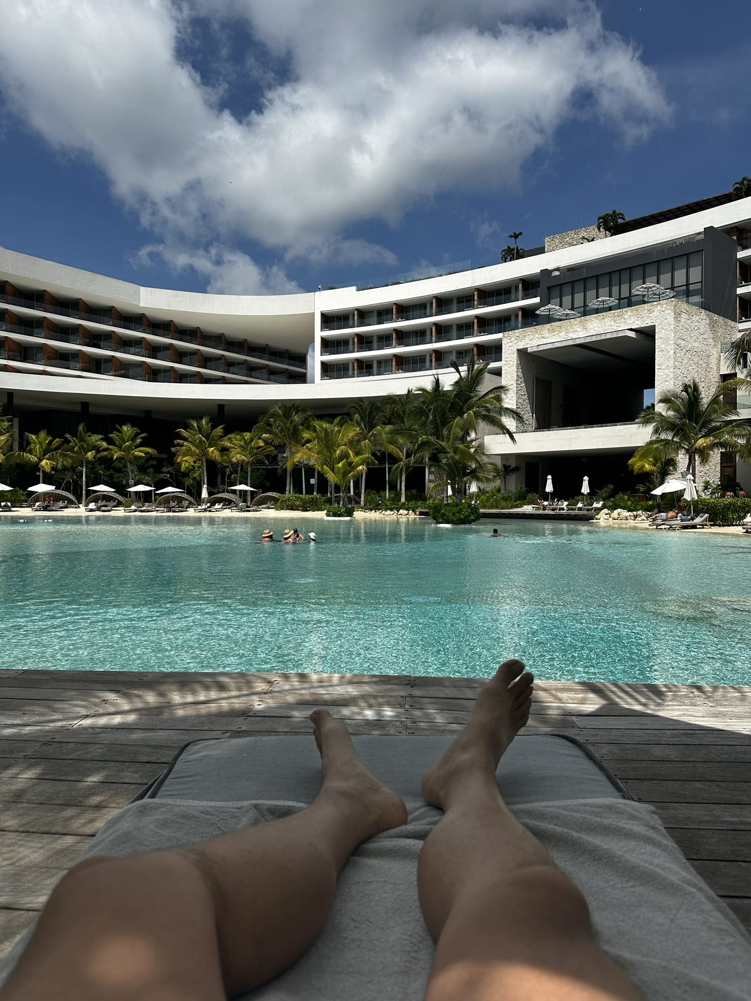 Impression Moxche & Secrets Moxche: A Luxurious Paradise for Pool ...