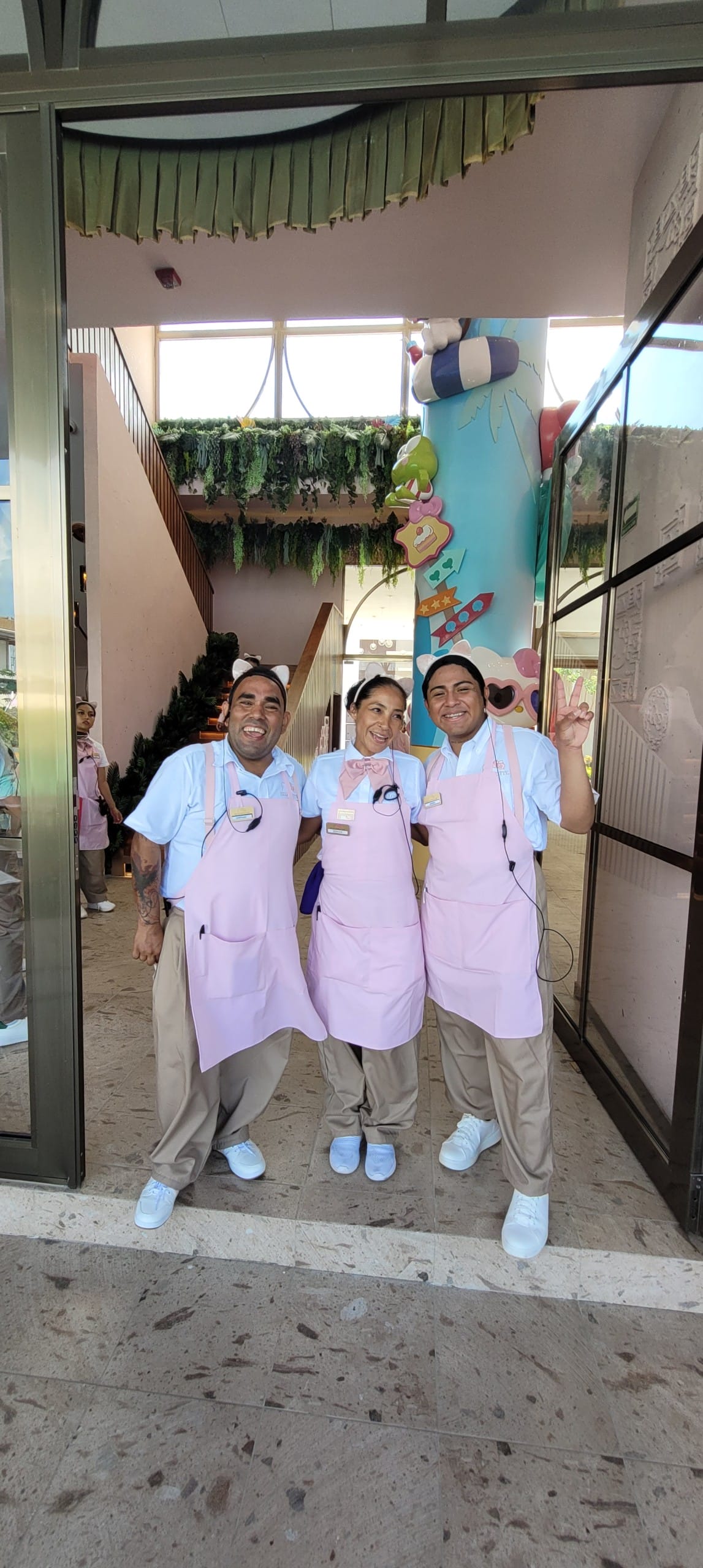 Hello Kitty Cafe Has Officially Opened In Cancun! | Caballeros Vacations