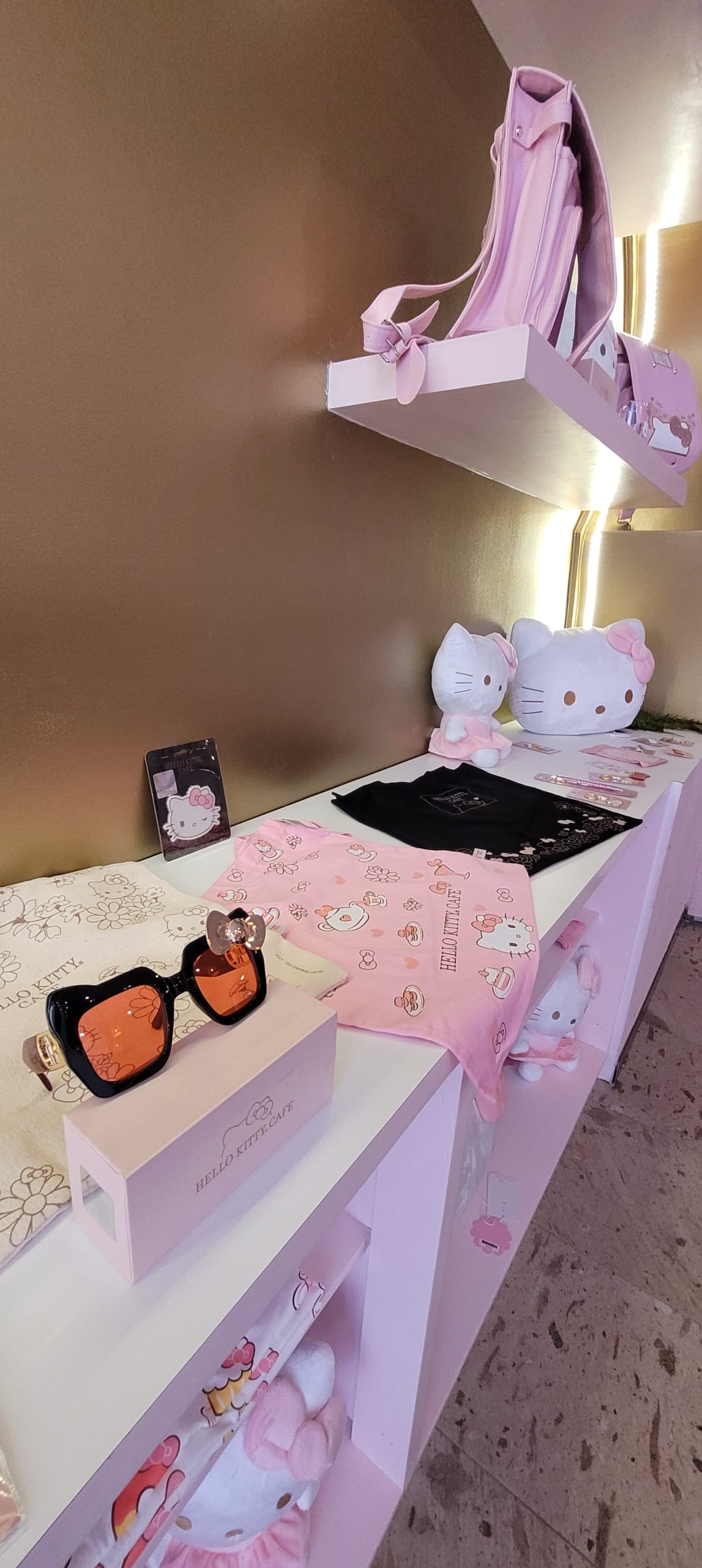 Hello Kitty Cafe Has Officially Opened In Cancun! | Caballeros Vacations